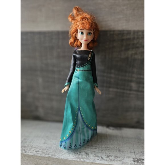 Hasbro | Toys | Frozen 2 Musical Adventure Anna Doll Sings Some Things ...